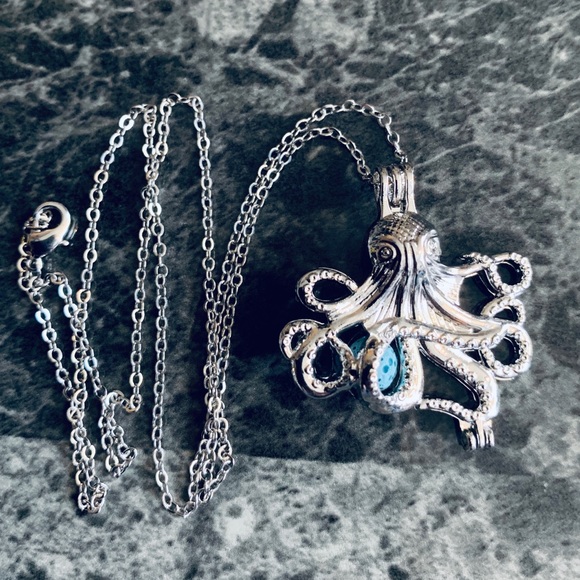 Jewelry | Octopus Oil Diffuser Necklace | Poshmark